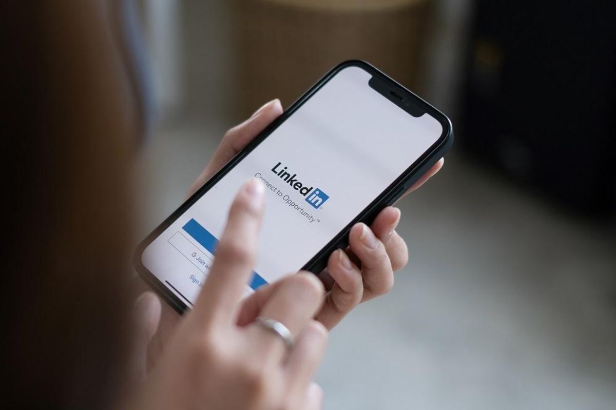 Get More Views on Your LinkedIn Profile - AllBusiness.com